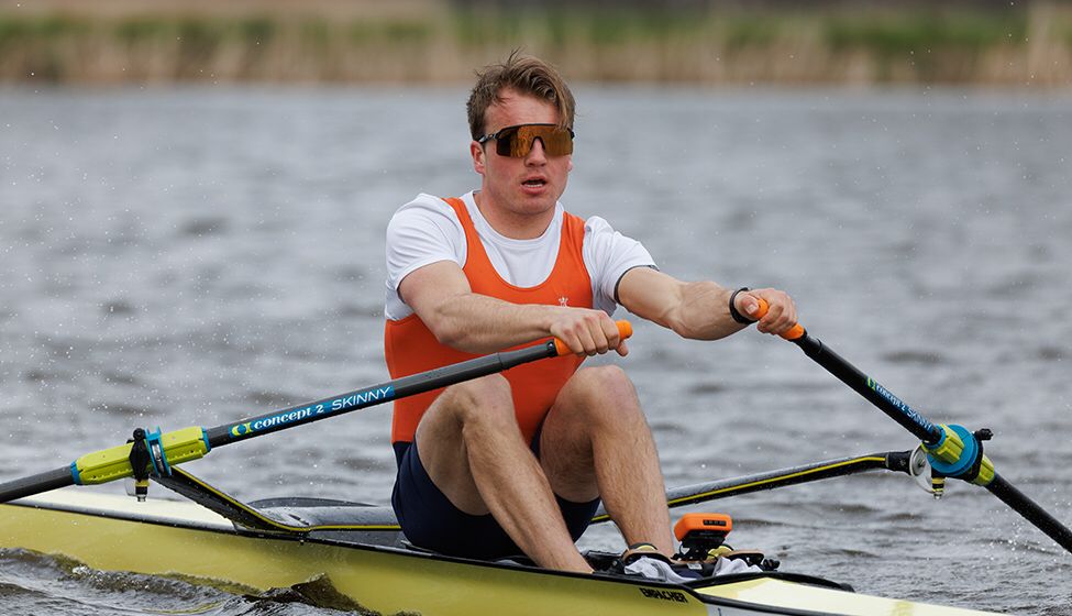 Maxim den Boogert - Dudok van Heel - wint Skiffhead - NLroei