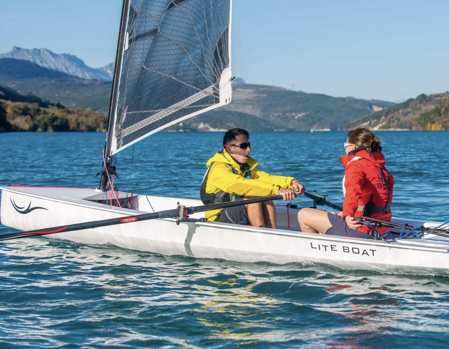 Roeien en zeilen met één boot? Liteboat XP16! - NLroei